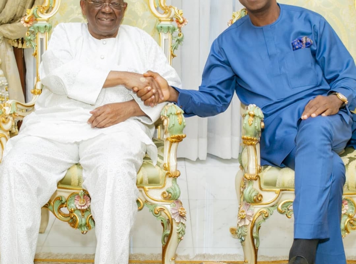 FCMB Founder Otunba Balogun Donates Relief Materials in Ijebu Ode